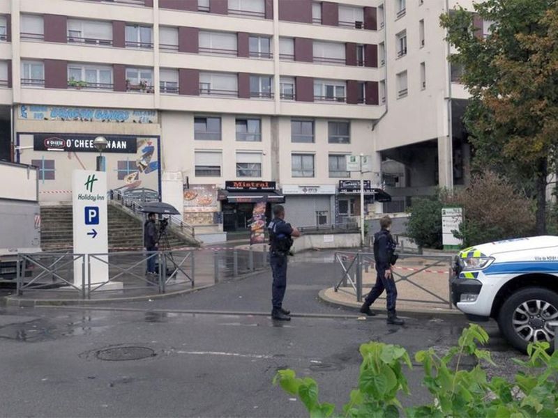 French Waiter shot dead. ‘Too slow with sandwich,’ say shocked ...